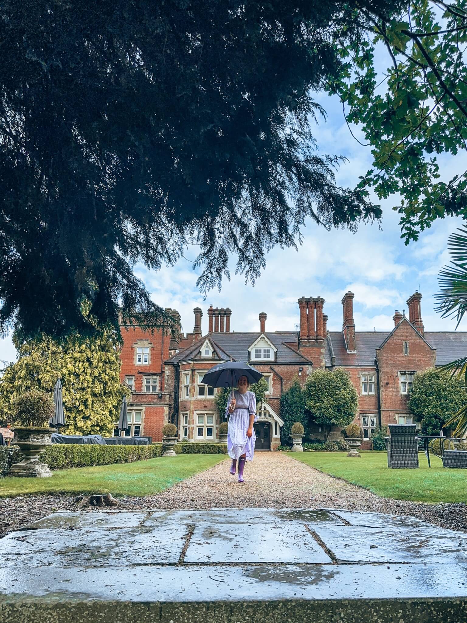 Steph Johnson Visits Alexander House And Utopia Spa
